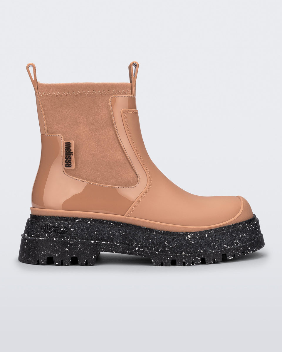 Drip Boot in Brown/Black & Melissa Shoes DE