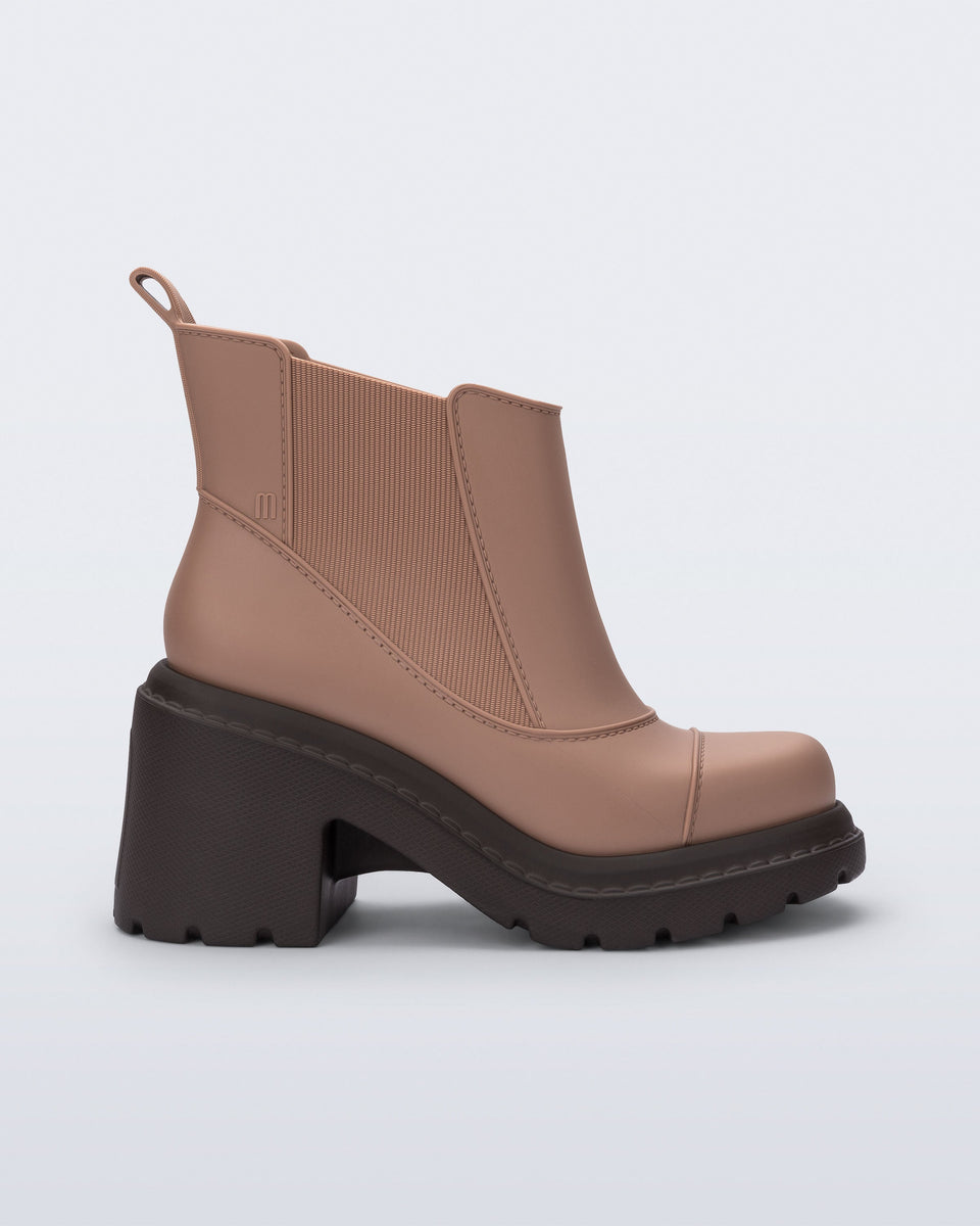 Courtney Boot in Brown & Melissa Shoes IT